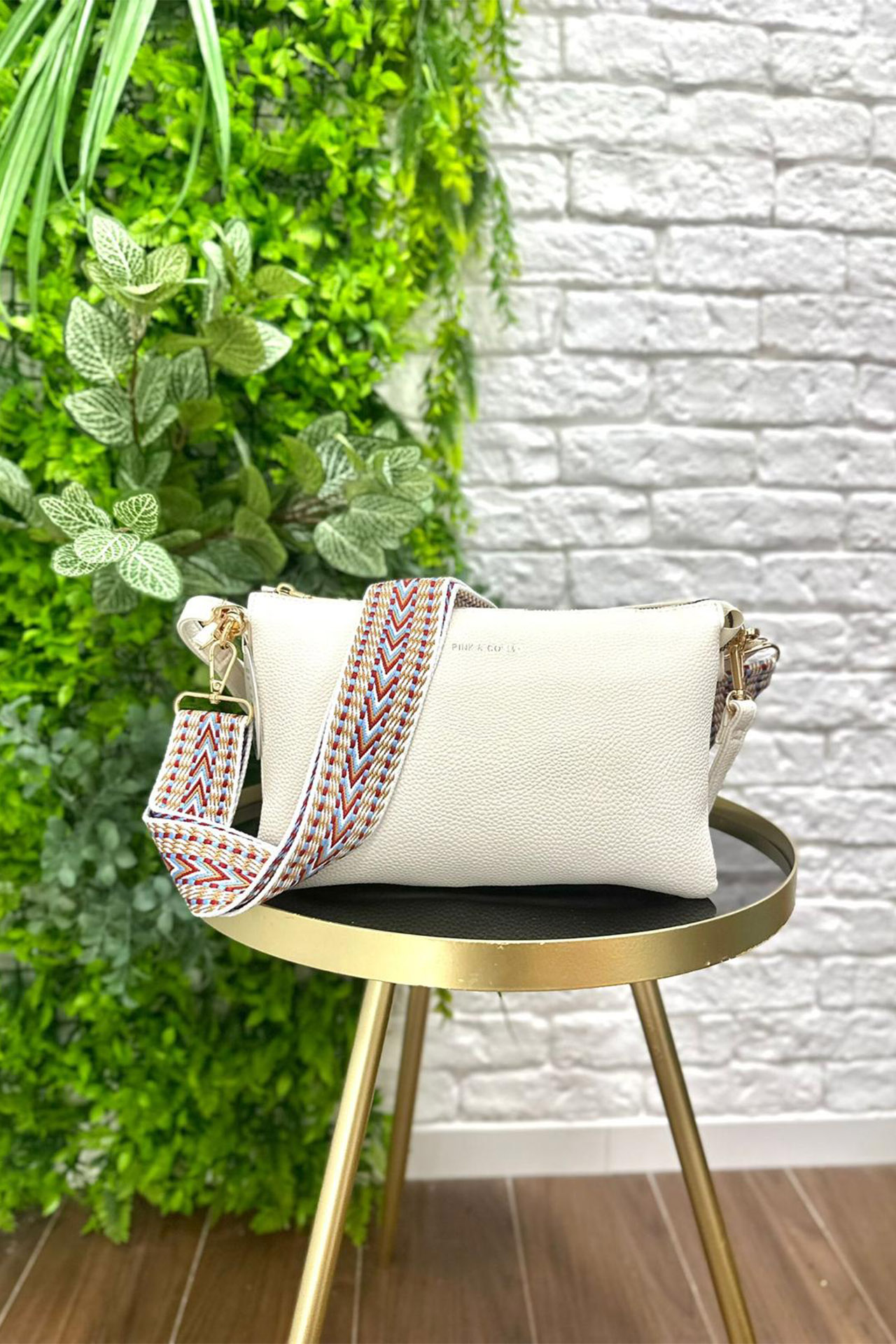 Bela torba - Plus Exclusive